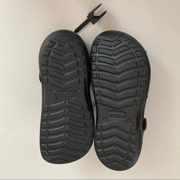 CROCS | Shoes | Crocs Unisex Specialist Enclosed Unisex Clogs | Poshmark